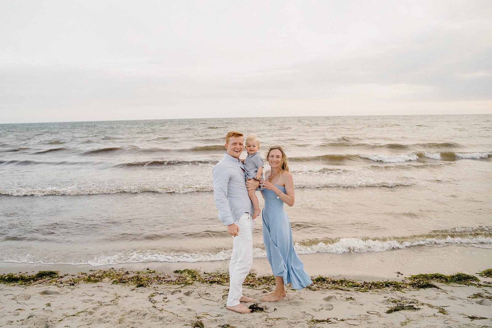 Beach Family Pictures – PhotoSasha